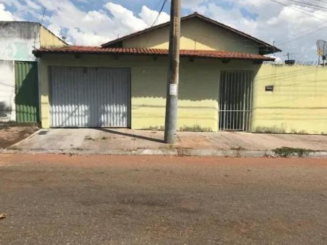 Casa 3 Quartos para Venda no Jardim América Goiânia