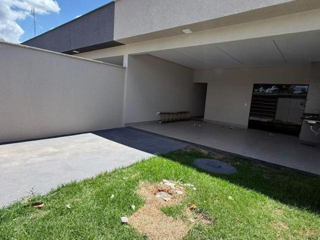 Casa 3 Quartos para Venda no Parque Flamboyant Goiânia