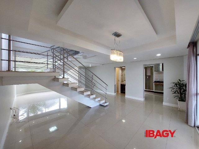 Casa 3 Quartos Pedra Branca 270m²
