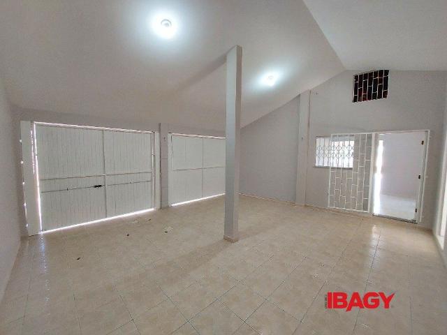 Casa 3 Quartos Praia De Fora 166m²