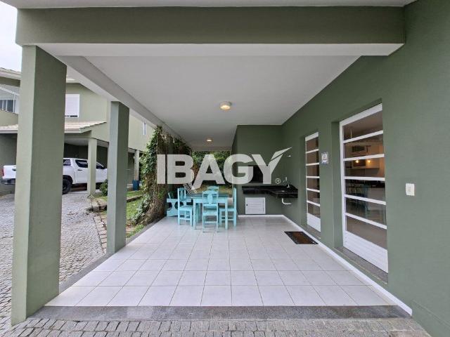 Casa 3 Quartos Praia Mole 137m²
