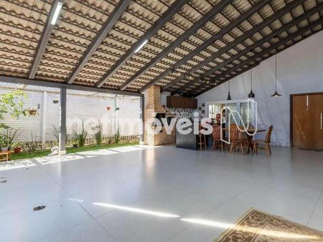CASA 3 QUARTOS QE 32 GUARÁ II