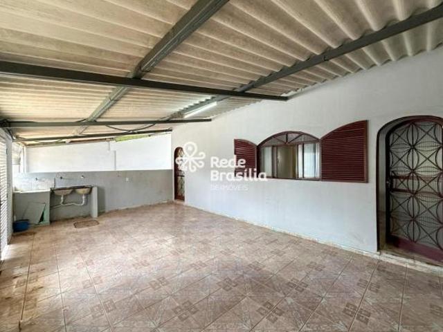 casa 3 quartos qnl 15