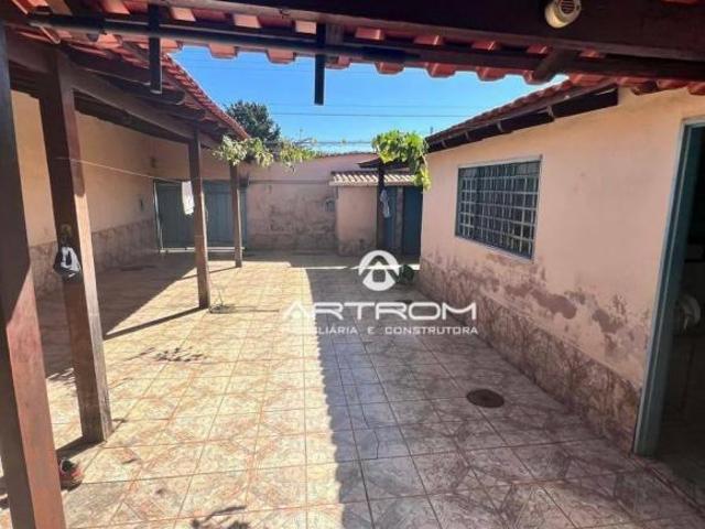 CASA 3 QUARTOS QUADRA 10 SOBRADINHO