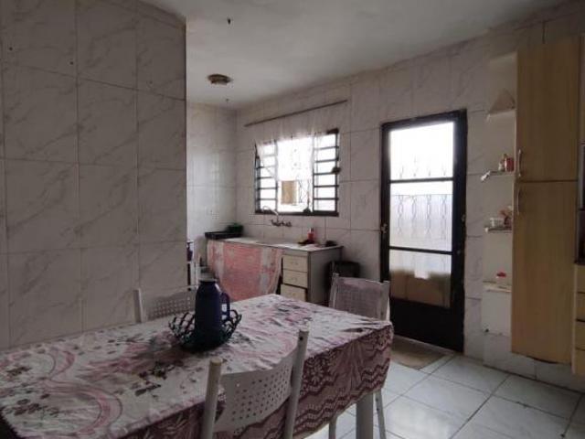 Casa 3 quartos, quintal, oportunidade