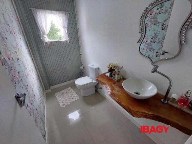 Casa 3 Quartos Ribeirão Da Ilha 276m²