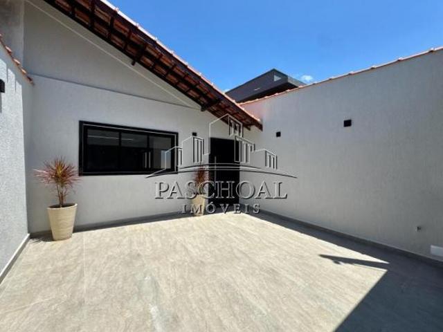 CASA 3 QUARTOS SENDO 1 SUÍTE NO BOQUEIRÃO EM PRAIA GRANDE