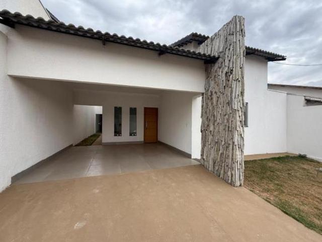 Casa 3 quartos sendo 1 suite localizada no Condomínio Residencial Dijon Anápolis GO