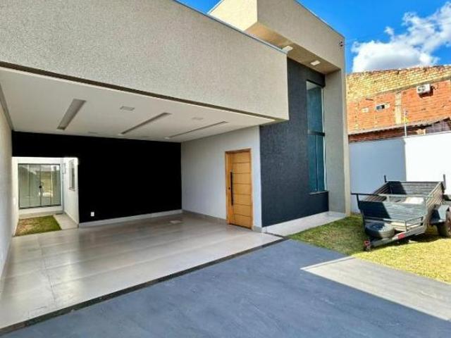 CASA 3 QUARTOS SENDO 1 SUITE LOCALIZADA NO BAIRRO ARCO VERDE ANAPOLIS GO