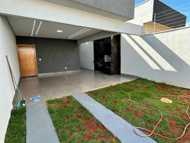 Casa 3 quartos sendo 1 suite localizada no bairro Campos do Jordão Anápolis GO