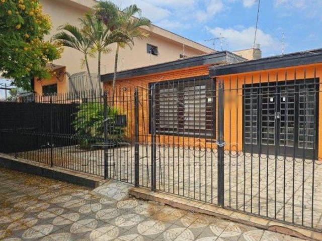 CASA 3 QUARTOS SENDO 1 SUÍTE VILA TRUJILLO