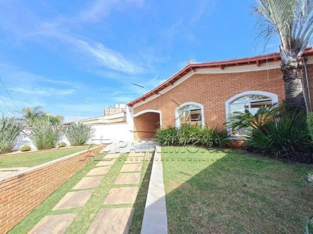 CASA 3 QUARTOS SENDO 1 SUITE VILA TRUJILLO