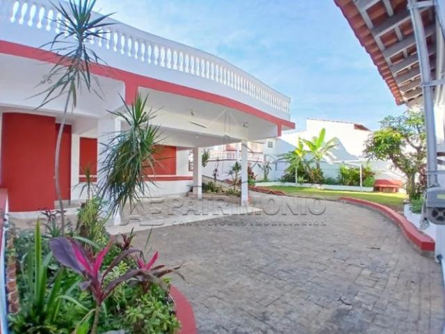 Casa 3 Quartos sendo 2 Suítes Central Parque 294m²