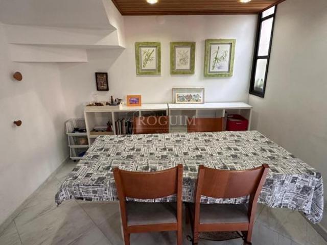 Casa 3 quartos, suíte, 100m,condomínio, Bosque dos Eucaliptos