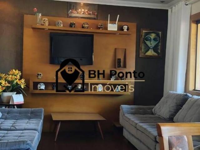 CASA 3 QUARTOS, SUÍTE 2 PAVIMENTOS BAIRRO MANACÁS, BH
