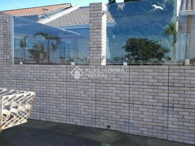 CASA 3D 1 SUÍTE COM PLACA SOLAR