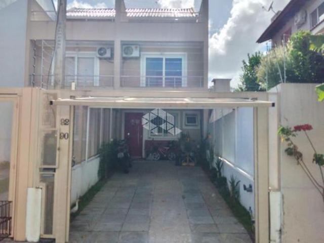 Casa 3D 3 suites e 2 vagas no CONDOMINIO HORIZONTAL CAMINHO DO SOL no bairro Guarujá