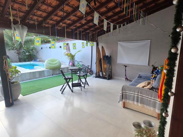 Casa 3dorm em ótima localização Ubatuba com Piscina