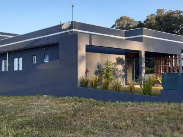 Casa, 3dorms, 2suítes, 2vagas, 162m², Águas de Santa Bárbara, S.P