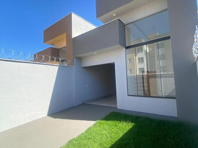 Casa 3Q Próximo Vila Brasília Casa de Rua com 3 Quarto s por R$ 400000.00 no setor Vila Maria TA122