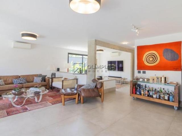 Casa 496m², Alto de Pinheiros SP | Venda