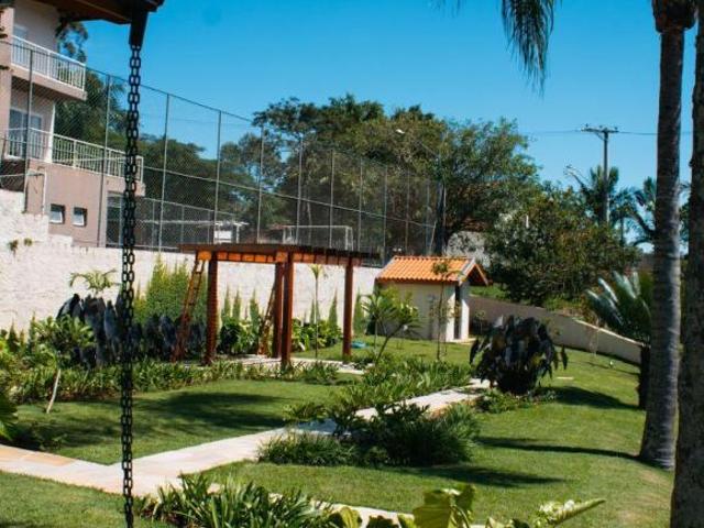 Casa 400 m² 4 suítes com piscina Condominio fechado