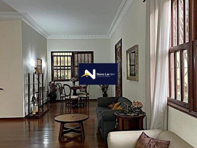 Casa 417m², 4 quartos, 5 banhos, 3 salas, 3 suítes no Mangabeiras
