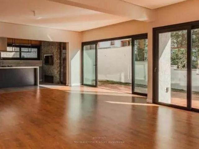 Casa 423 m², 4 suítes no Elegante Condomínio Saint Moritz, Mato Queimado Gramado