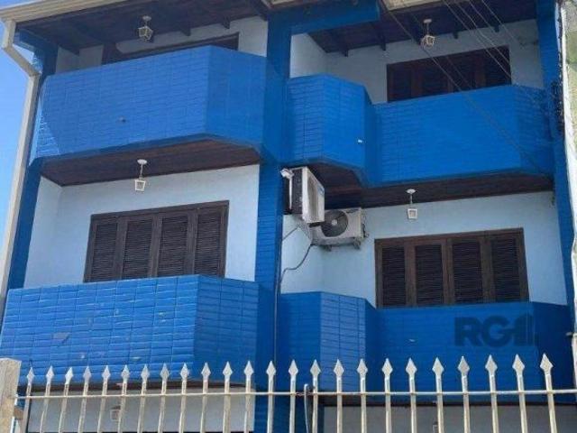 Casa 420m², 4 dormitórios, 3 vagas no bairro Partenon