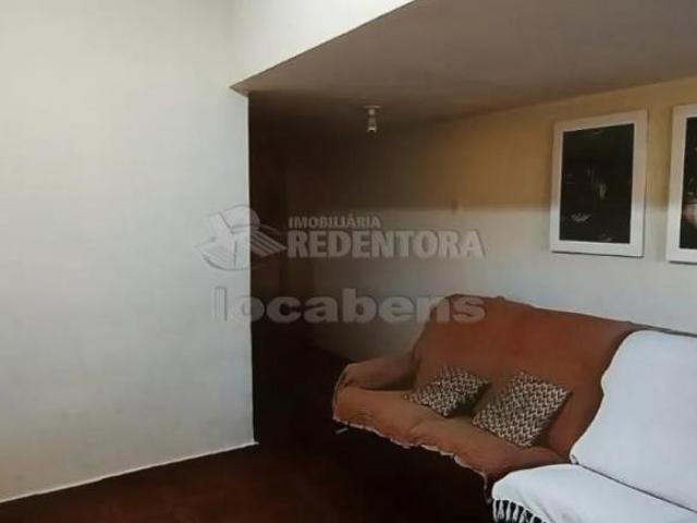 Casa 4 com 3 dormitórios