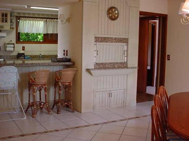 Casa 4 Dorm Bairro Laje de Pedra