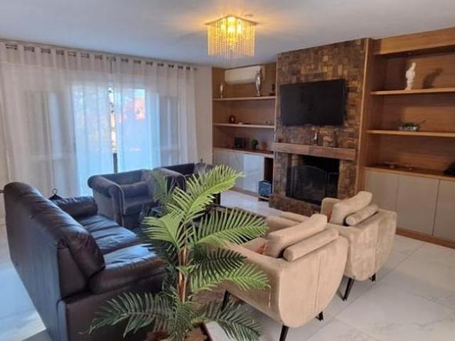 Casa 4 Dorm Bairro Planalto