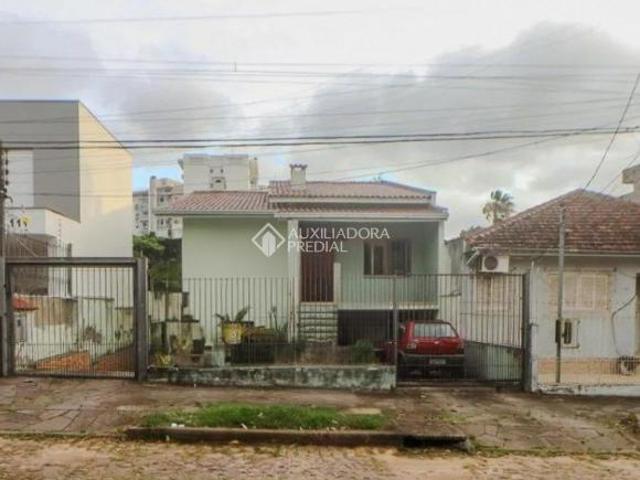 Casa 4 dorm bairro residencial