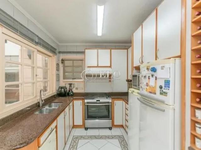 Casa 4 Dormitórios