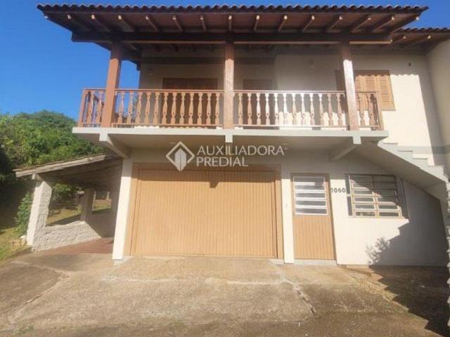 Casa 4 dormitório com Suíte!