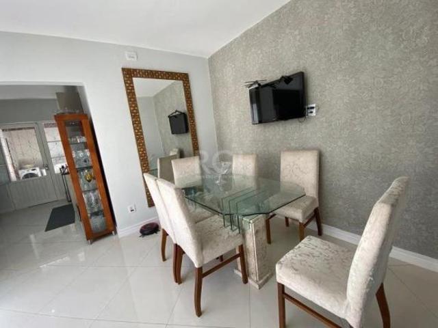 casa 4 dormitórios 3 vagas 170 m² Menino Deus
