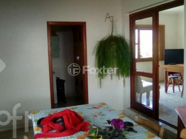 Casa, 4 dormitórios, 130 m², em Teresópolis