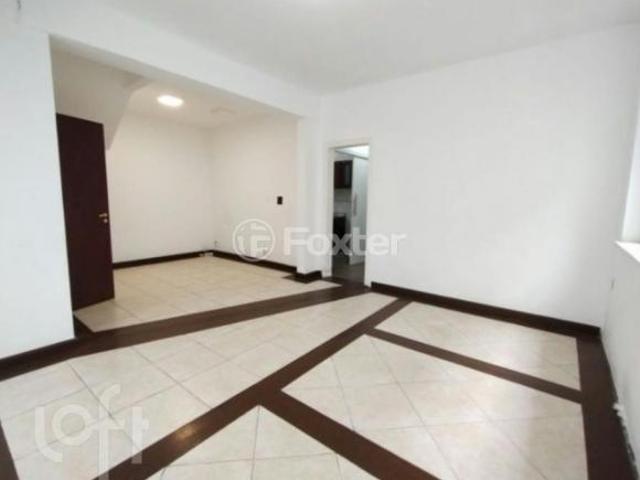 Casa, 4 dormitórios, 156 m², em Menino Deus