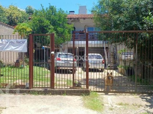 Casa, 4 dormitórios, 150 m², em Passo da Areia
