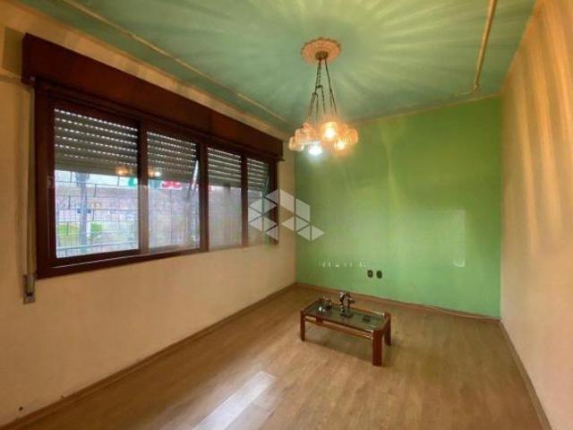 Casa 4 dormitórios, 166 m², no bairro Cristo Redentor em Porto Alegre por R$ 699.000