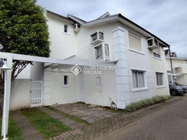 Casa 4 dormitórios 173m2 privativos 2 vagas de garagem no bairro Jardim Itu Sabara