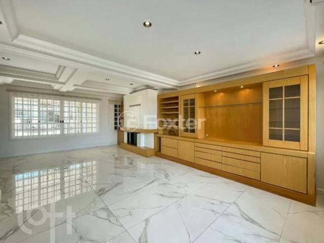 Casa, 4 dormitórios, 189.25 m², em Espírito Santo