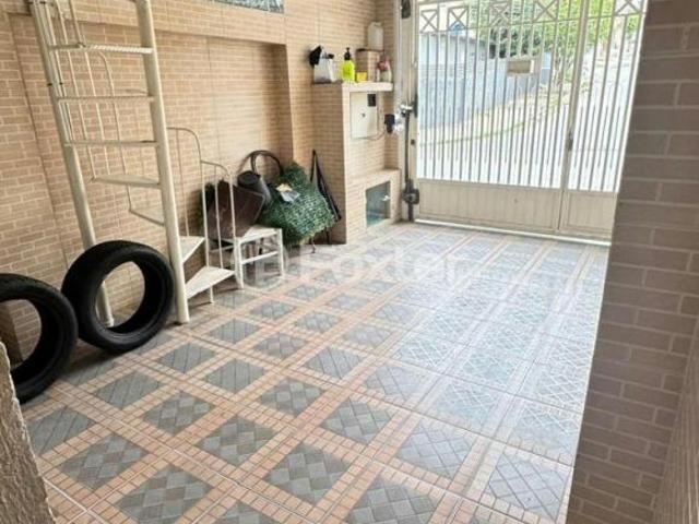 Casa, 4 dormitórios, 180 m², em Interlagos