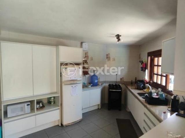 Casa, 4 dormitórios, 200 m², em Centro