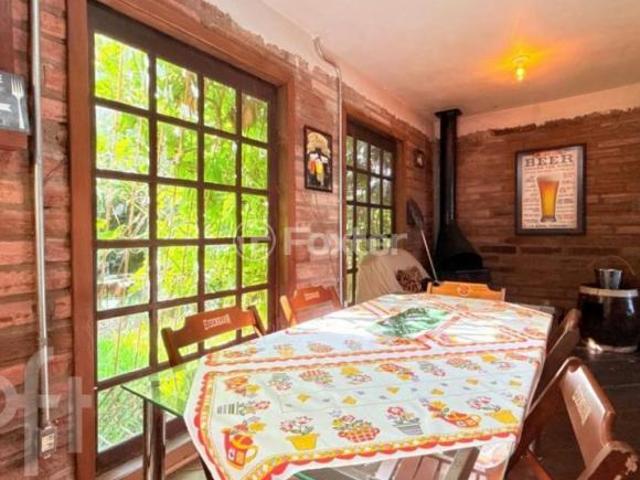 Casa, 4 dormitórios, 200 m², em Vila Nova