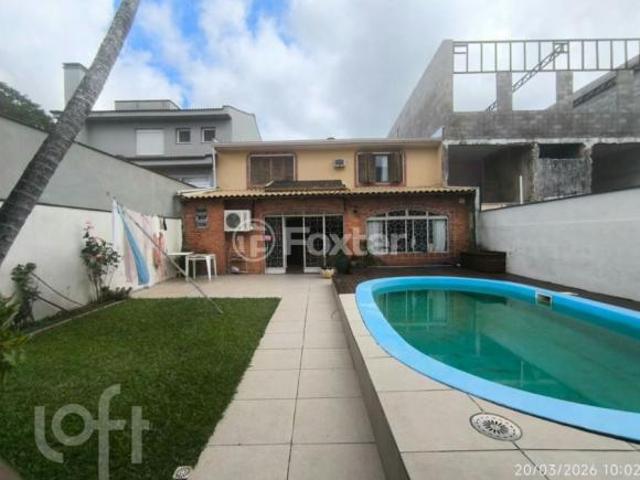 Casa, 4 dormitórios, 202 m², em Tristeza