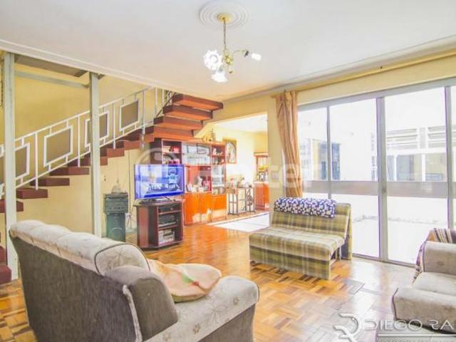 Casa, 4 dormitórios, 214.66 m², em Auxiliadora