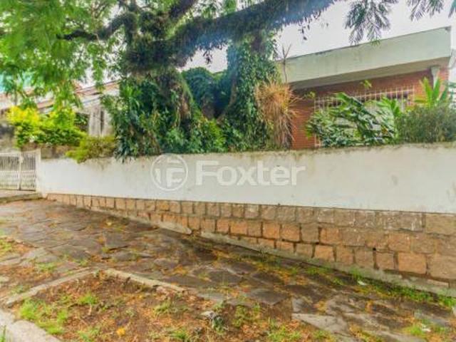 Casa, 4 dormitórios, 216 m², em Teresópolis