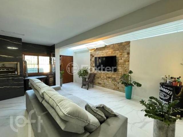 Casa, 4 dormitórios, 216.74 m², em Rio Branco