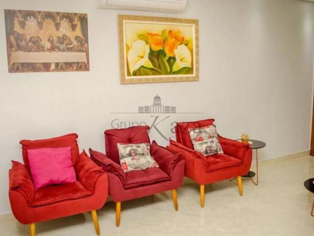 Casa 4 Dormitórios 218m² Jardim Flórida Jacareí SP
